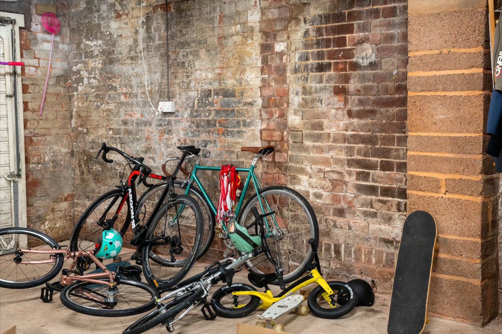 CLUG Bike Rack | The World's Smallest Bike Wall Mount | Hornit – Hornit UK